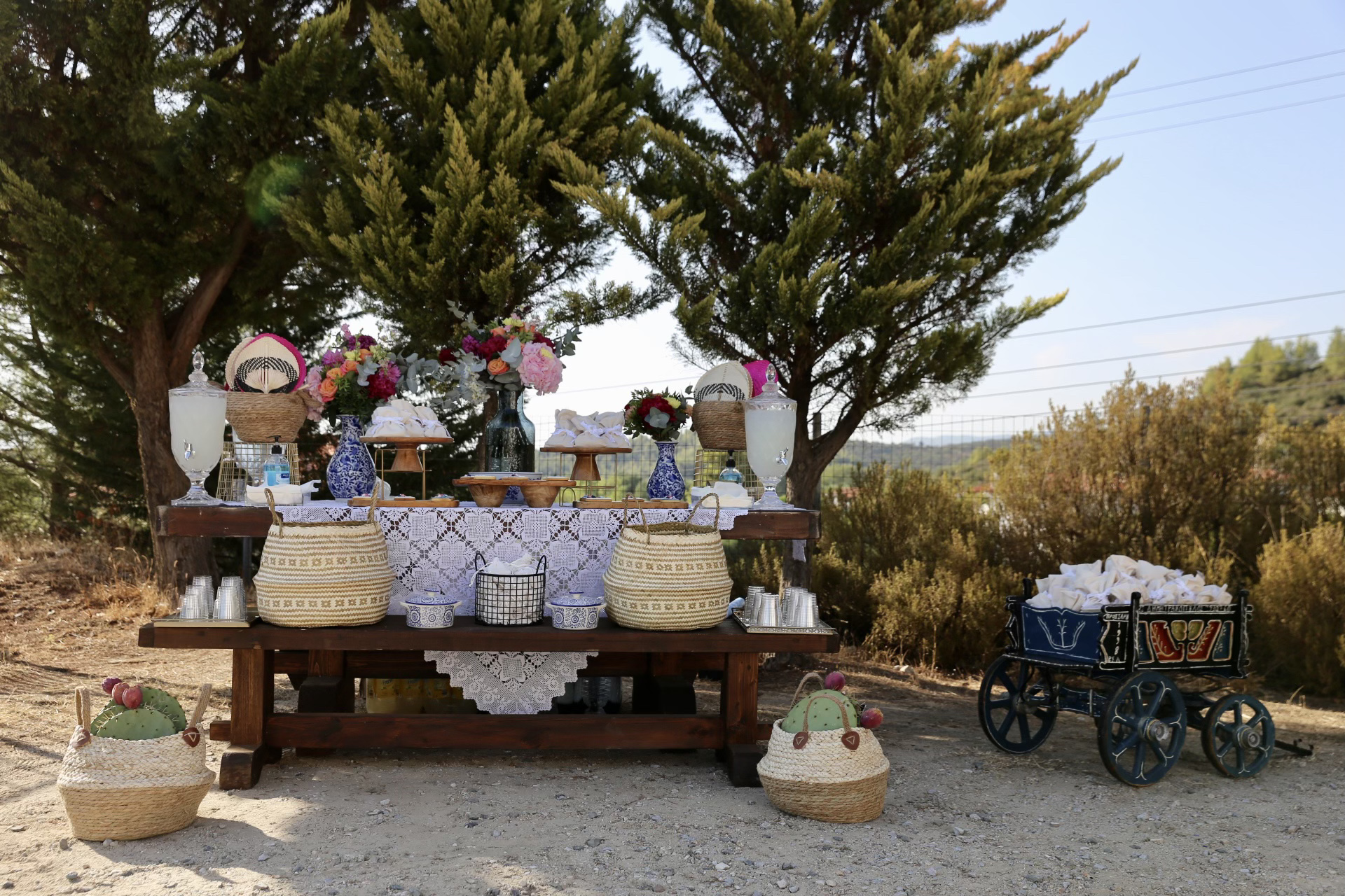 Καλοκαιρινός γάμος σε beach bar - frou frou stories